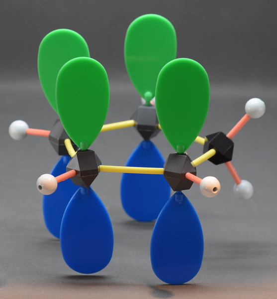Illustrated Glossary of Organic Chemistry - Cyclopentadiene (cyclopenta ...